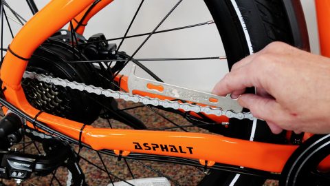 How To Tighten A Chain On A Bike | DIY Mountain Bike